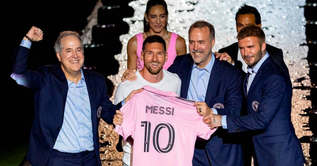 Messiho dres s číslem 10 je v Miami hit. | nastartu.cz