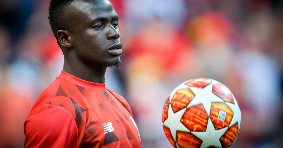 Senegalec Mané vynechal tradiční focení | nastartu.cz